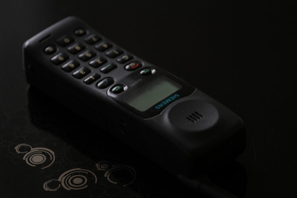 De la telefoane vechi, la smartphones. Cum a evoluat telefonul mobil în ...