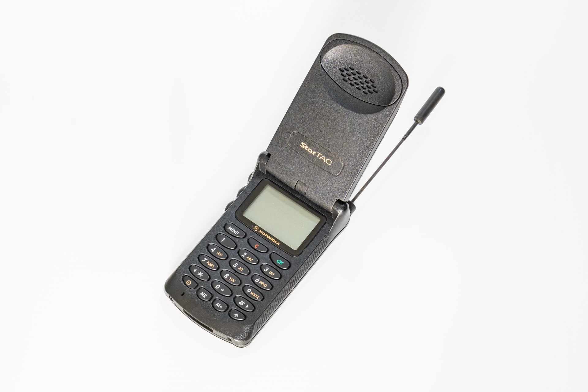 Cine a fost fondatorul Motorola, compania care a inventat primul ...