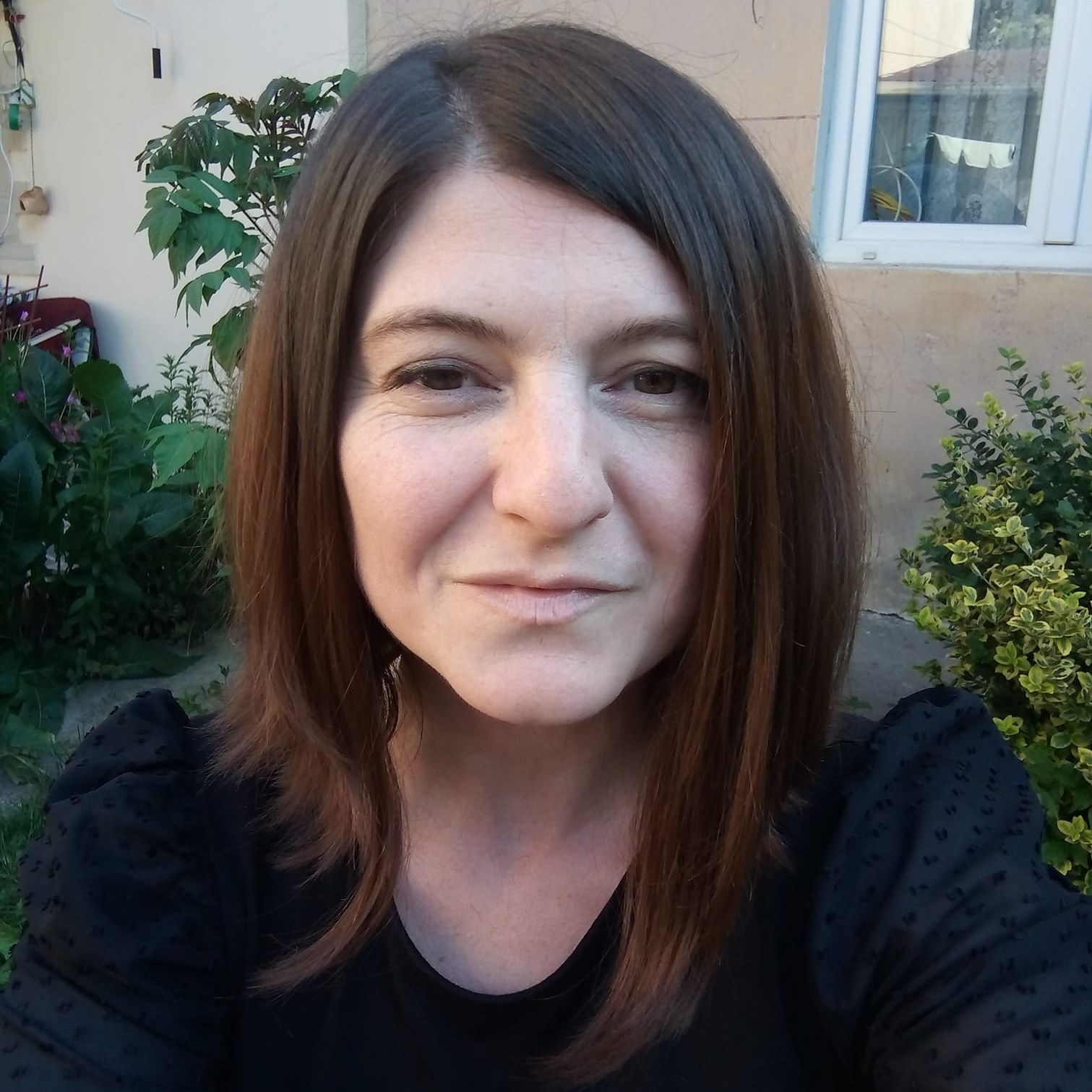 Codruța Simina, jurnalist: „Când începem să ne raportăm la istorii și ...